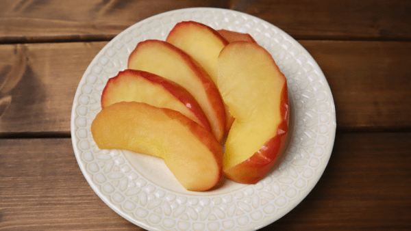 ‘사과’ 자주 당기시나요? 무심코 지나쳤던 몸의 경고입니다